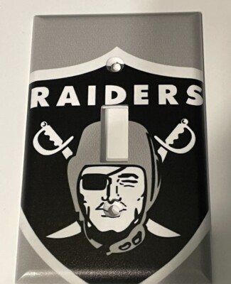 OAKLAND RAIDERS FOOTBALL TEAM LIGHTSWITCH OUTLET WALL PLATE MAN CAVE ...