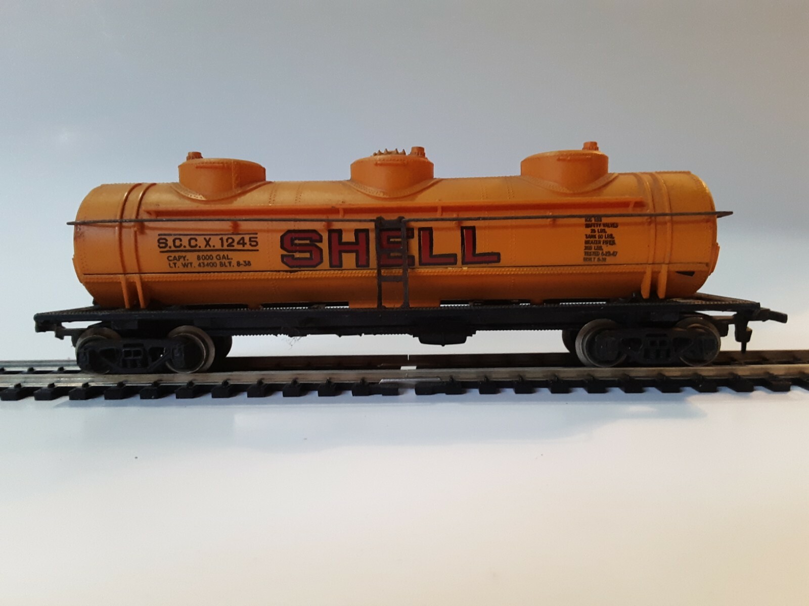 1970's HO SCALE SHELL 3 DOME TANKER CAR SCCX #1245 | eBay