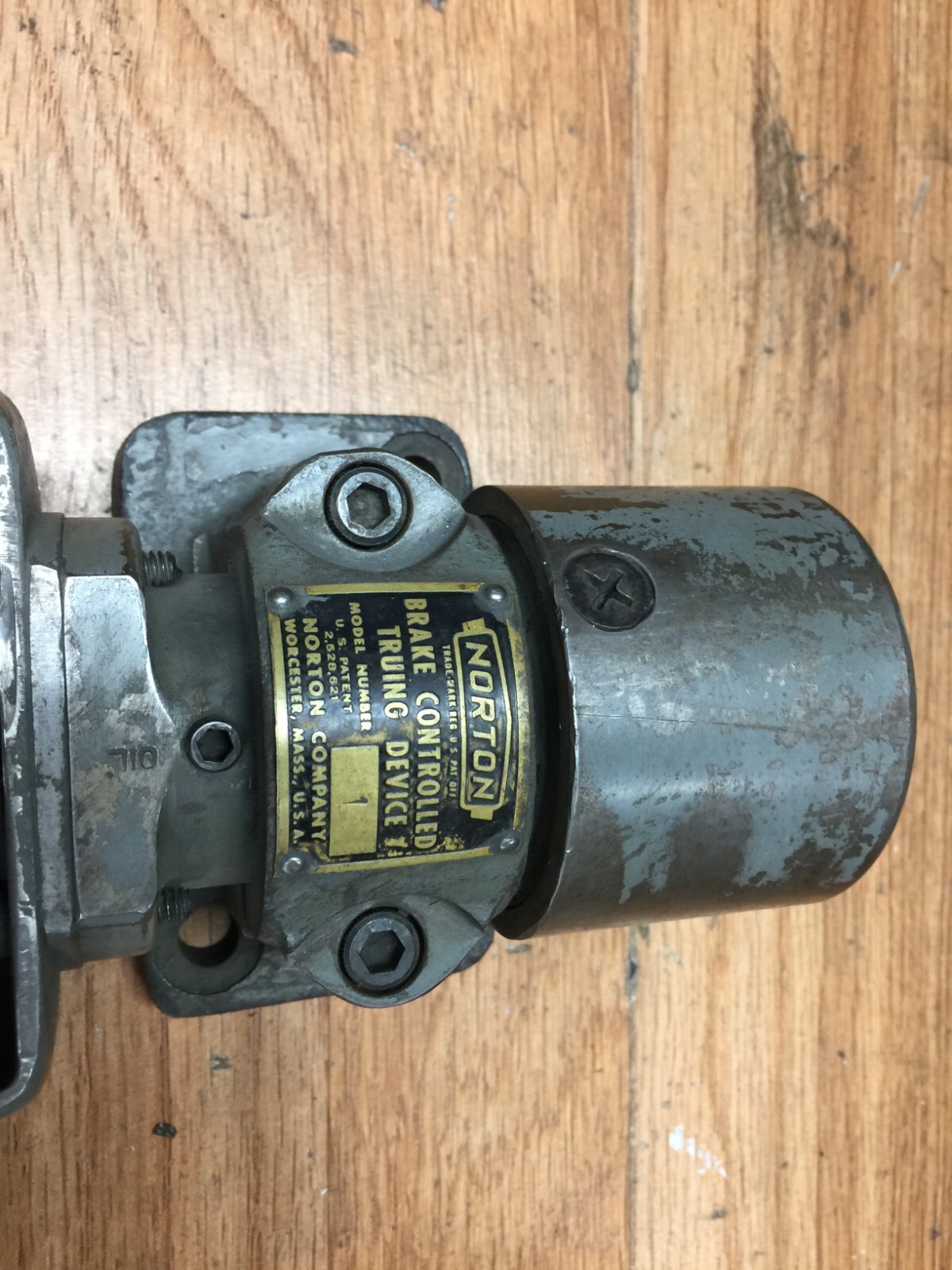 NORTON PACESETTER BRAKE CONTROLLED Truing DEVICE 1 | eBay