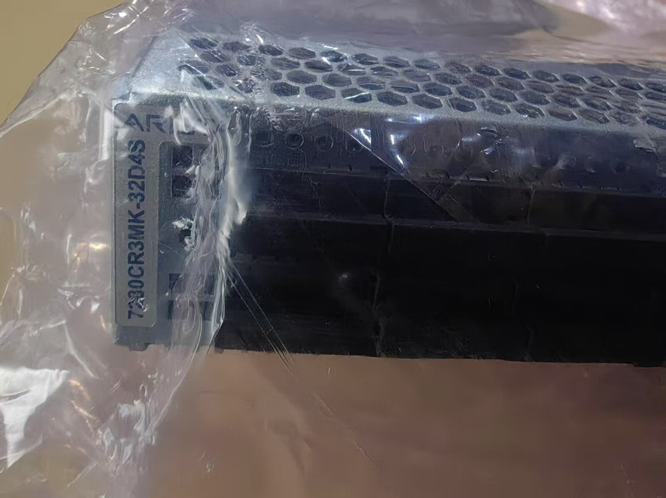 DCS-7280CR3MK-32D4S-R MACsec 1RU Switch Router, 32x100GbE QSFP 4X400Gbe ...