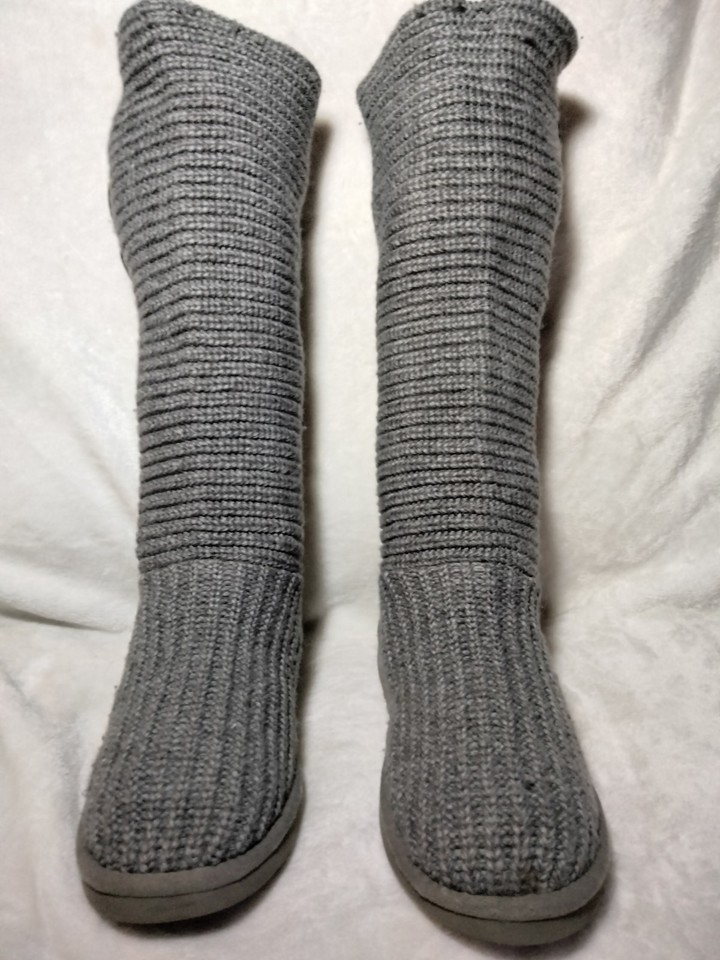 UGG Classic Cardy Womens Size 8 Knit Gray Sweater Triple Button Tall ...