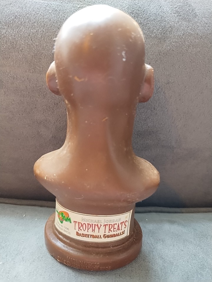 Space Jam Michael Jordan Trophy Treats Basketball Gumballs 1996 Warner ...