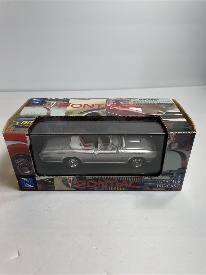 1966 Pontiac GTO Silver Convertible NEW RAY CITY CRUISER COLLECTION ...