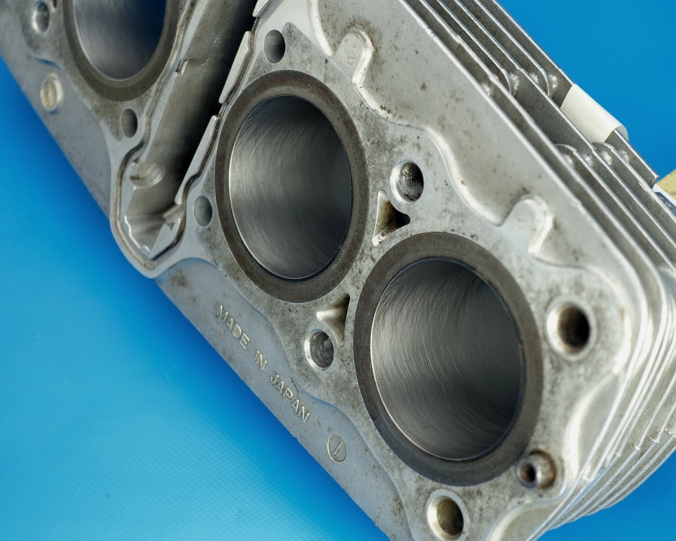 KAWASAKI OEM 73-77 Z1 KZ900 ENGINE CYLINDERS BARREL | PISTSONS SPECD ...