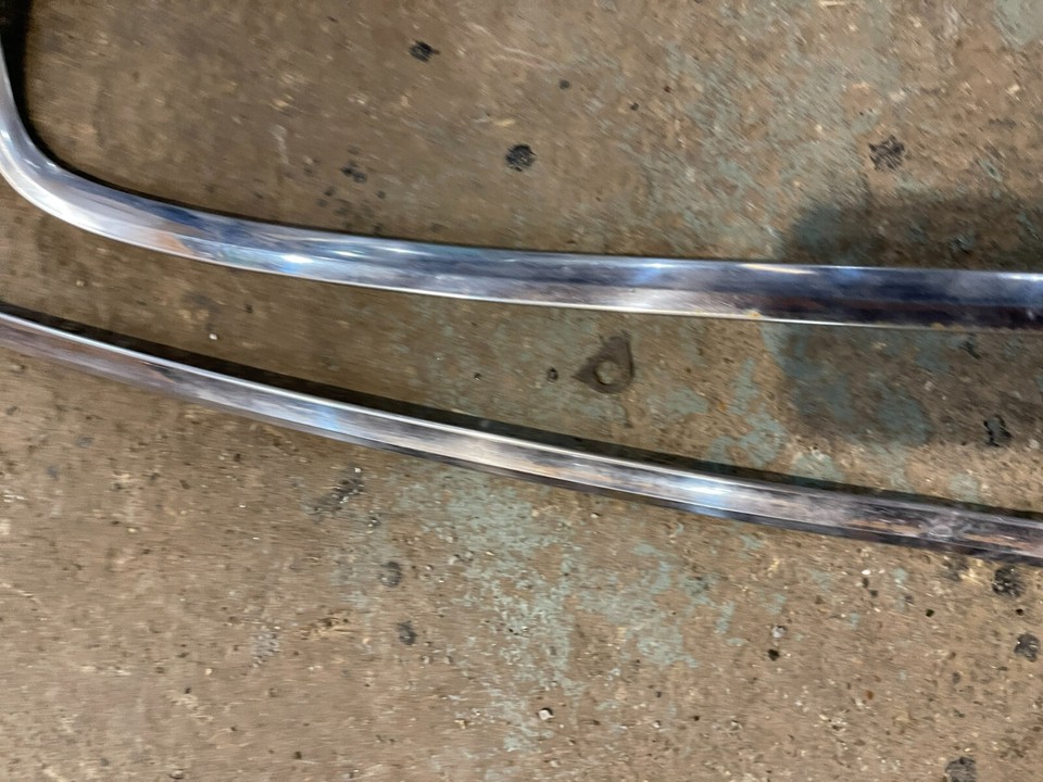 1968 DODGE CORONET FOUR DOOR REAR WINDOW TRIM + side roof trim nice ...