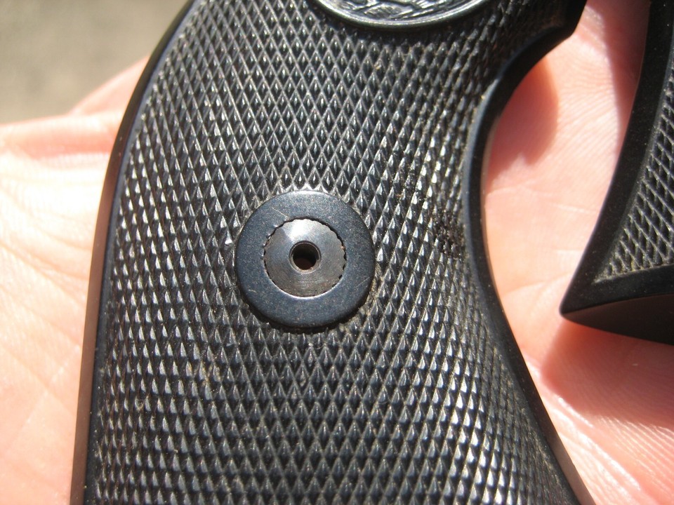 Set Vintage ~ COLT Revolver GRIPS with Screw ~ Black Plastic - Horse B ...