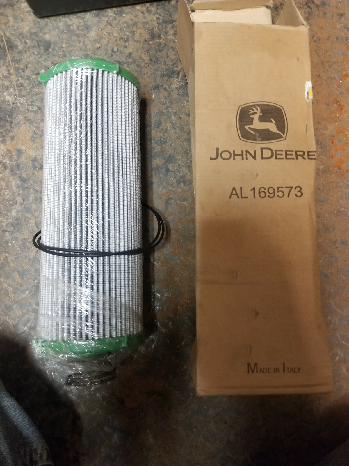 JOHN-DEERE AL169573 - Cross reference oil filters