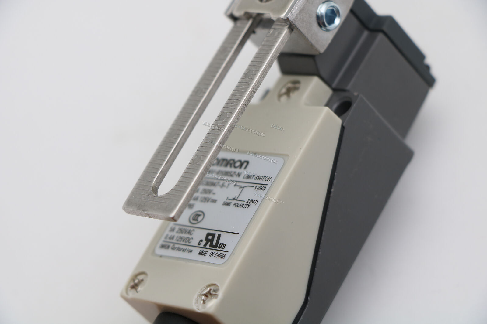 1PCS New Omron D4V-8108SZ-N travel limit switch | eBay