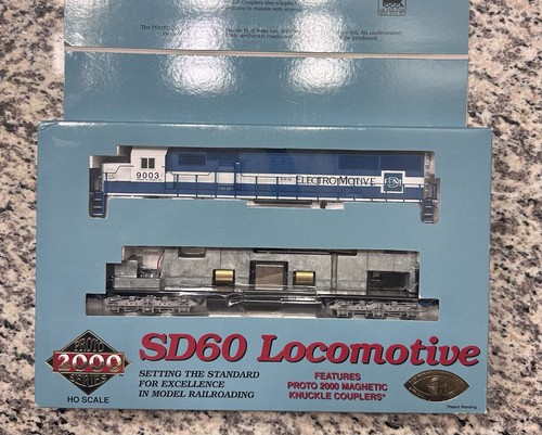 PROTO 2000 HO SD60 Diesel Locomotive Electro-Motive Magnetic Knuckle ...