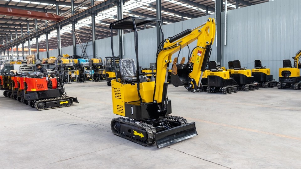 One Ton Mini Excavator Track Digger with Kubota Diesel Engine | eBay