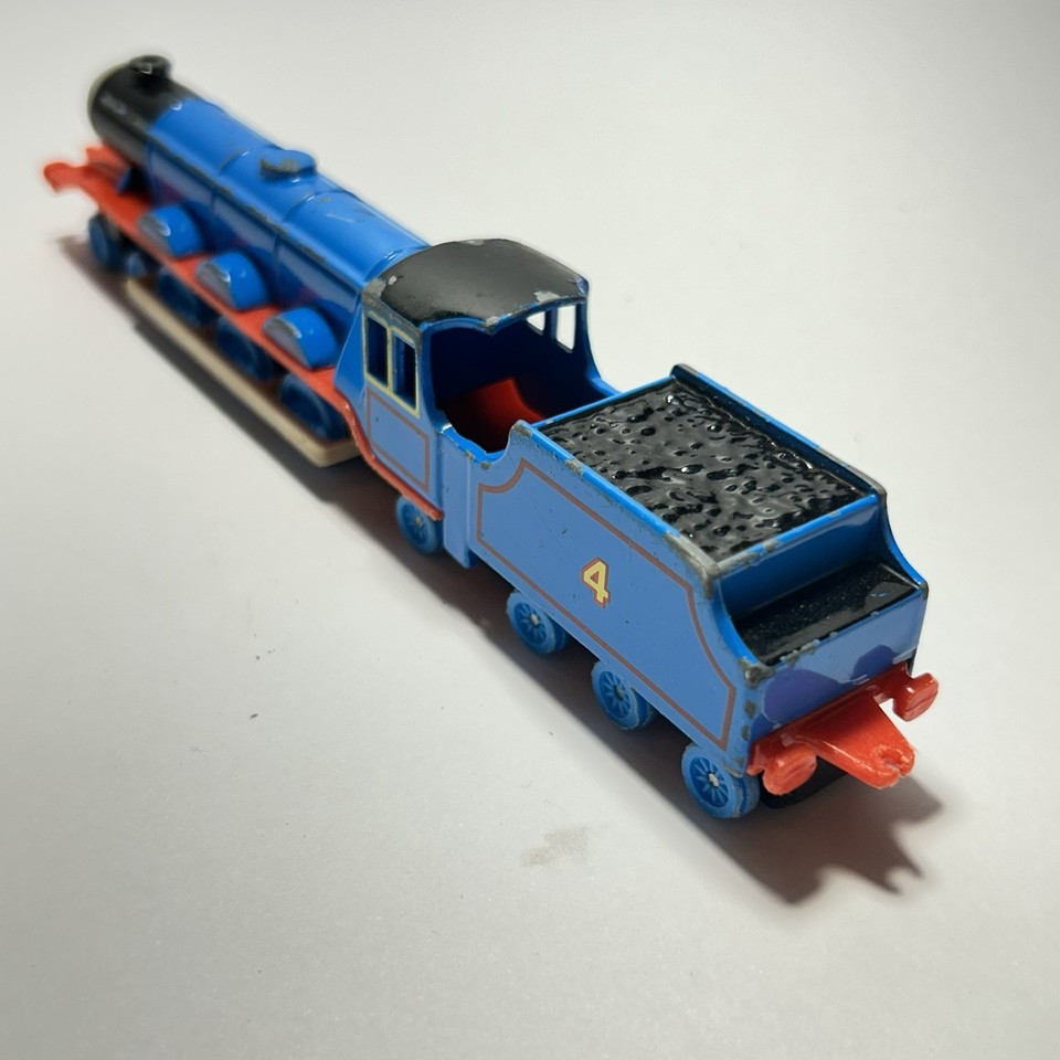 Vintage ERTL Thomas the Tank Engine & Friends - Gordon (1989) | eBay