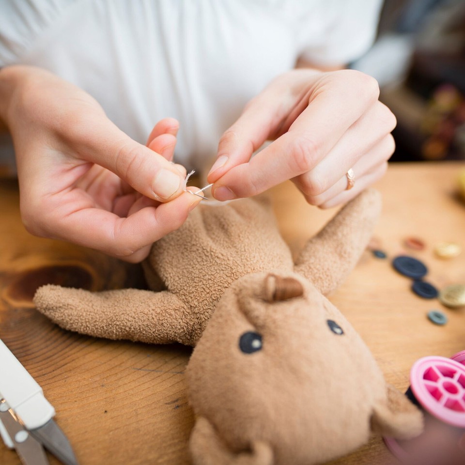 The Original Poly-fil® Premium Polyester Fiber Fill, 20 Pound Box,White ...