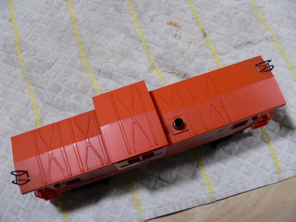 Lionel~6-19716~O Gauge~Illinois Central Extended Vision smoking Caboose ...