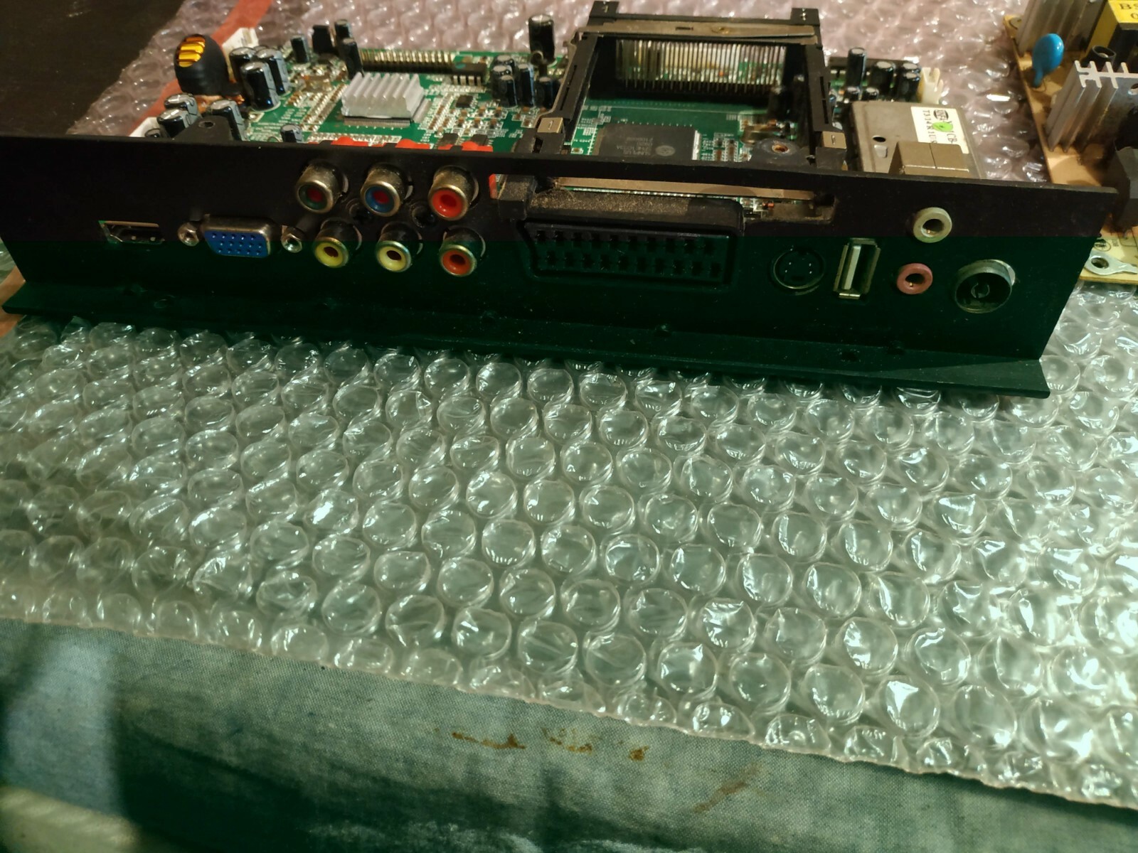 Carte mère HK 7050-CI-V3.04A + Alimentation BSFT-003 + ivd12-12x11-01 ...