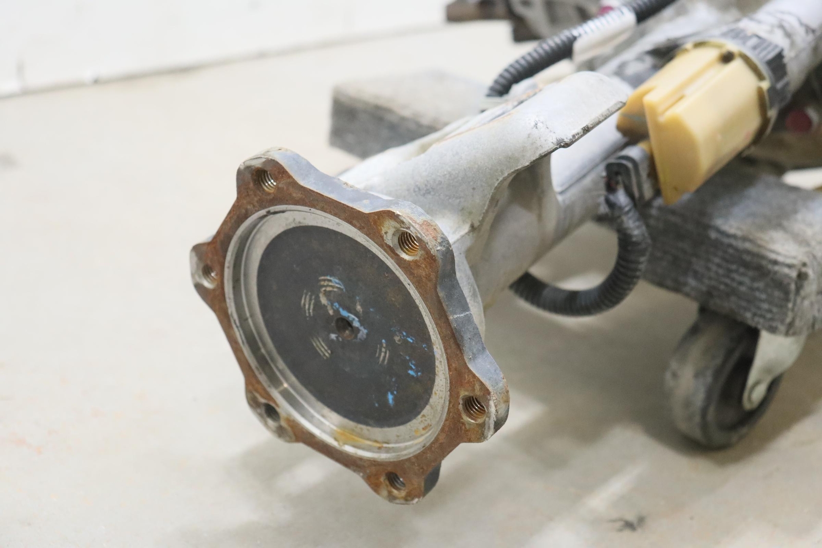 2014-2017 Chevrolet Silverado 1500 Front Axle Carrier Assembly 23312174 ...