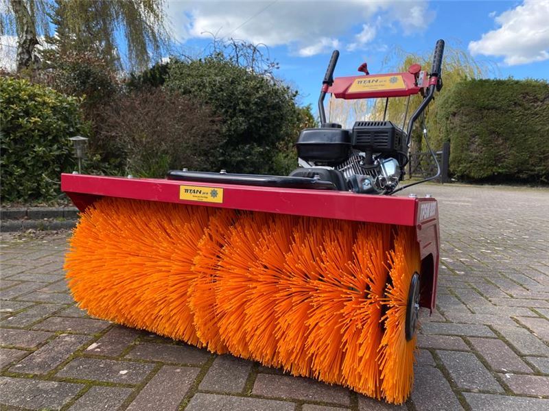 Petrol Self-Propelled Sweeper - Power Brush Yard Scraper 80cm 800mm ...