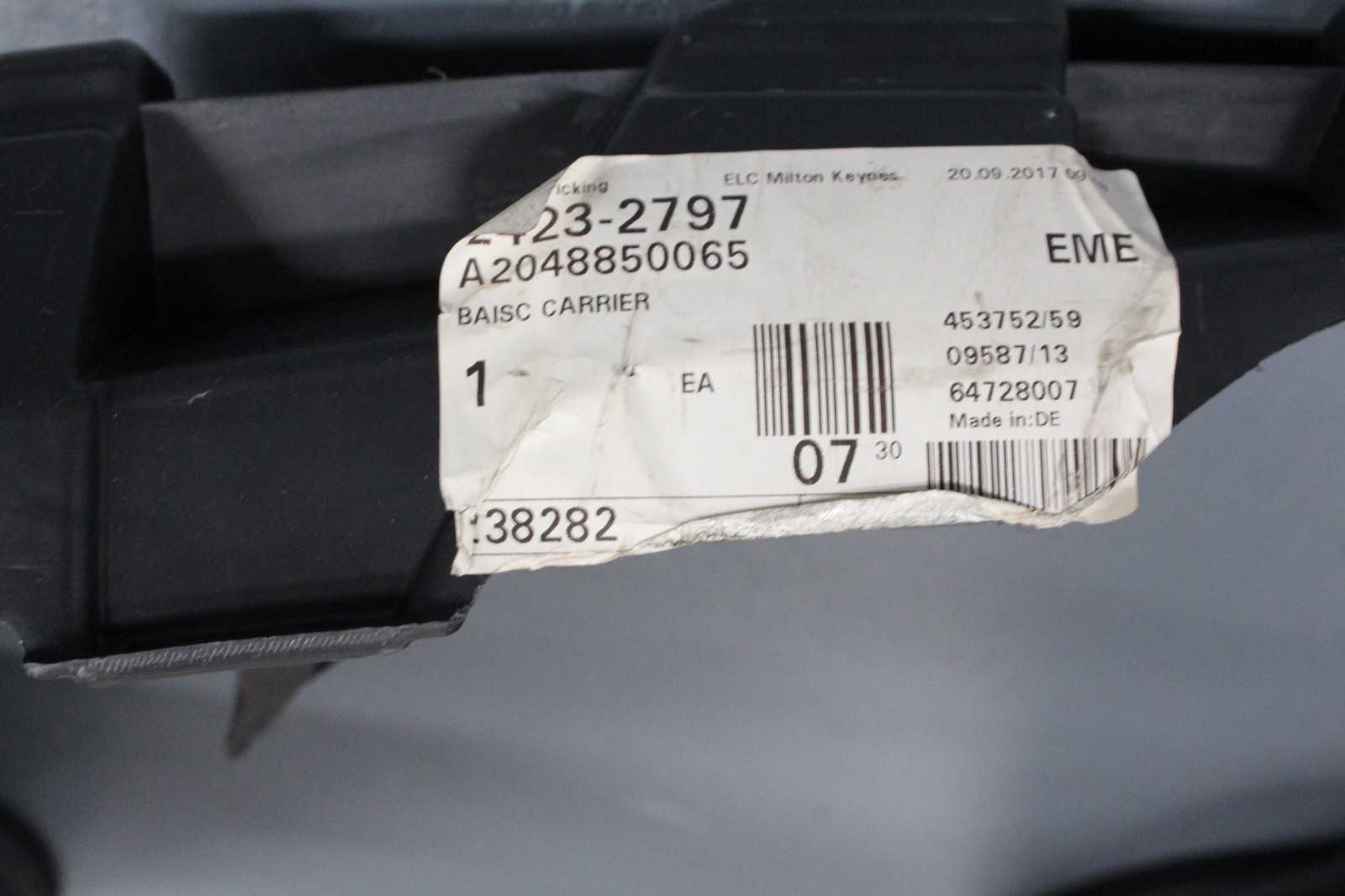 NEW Genuine Mercedes-Benz W204 C-Class FRONT Bumper Impact Bar ...