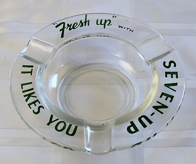 7UP GLASS ASHTRAY SEVEN UP SODA POP TABLE DECOR VINTAGE RETRO GREEN AND ...