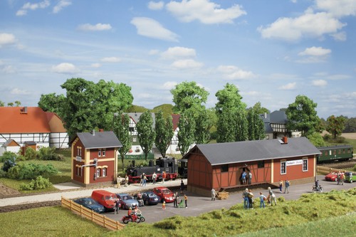 11435 Auhagen Ho Station With Manufacturing Supply Hydration Loco ...