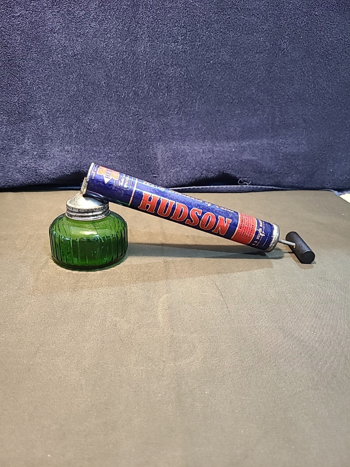 Vintage Hudson Duster Pesticide Sprayer Green Glass Dispenser Made USA ...