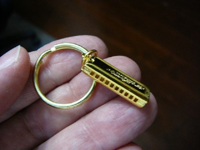 (M-329-C) mini 10-hole 24k gold plt Hohner HARMONICA KEYCHAIN ring ...