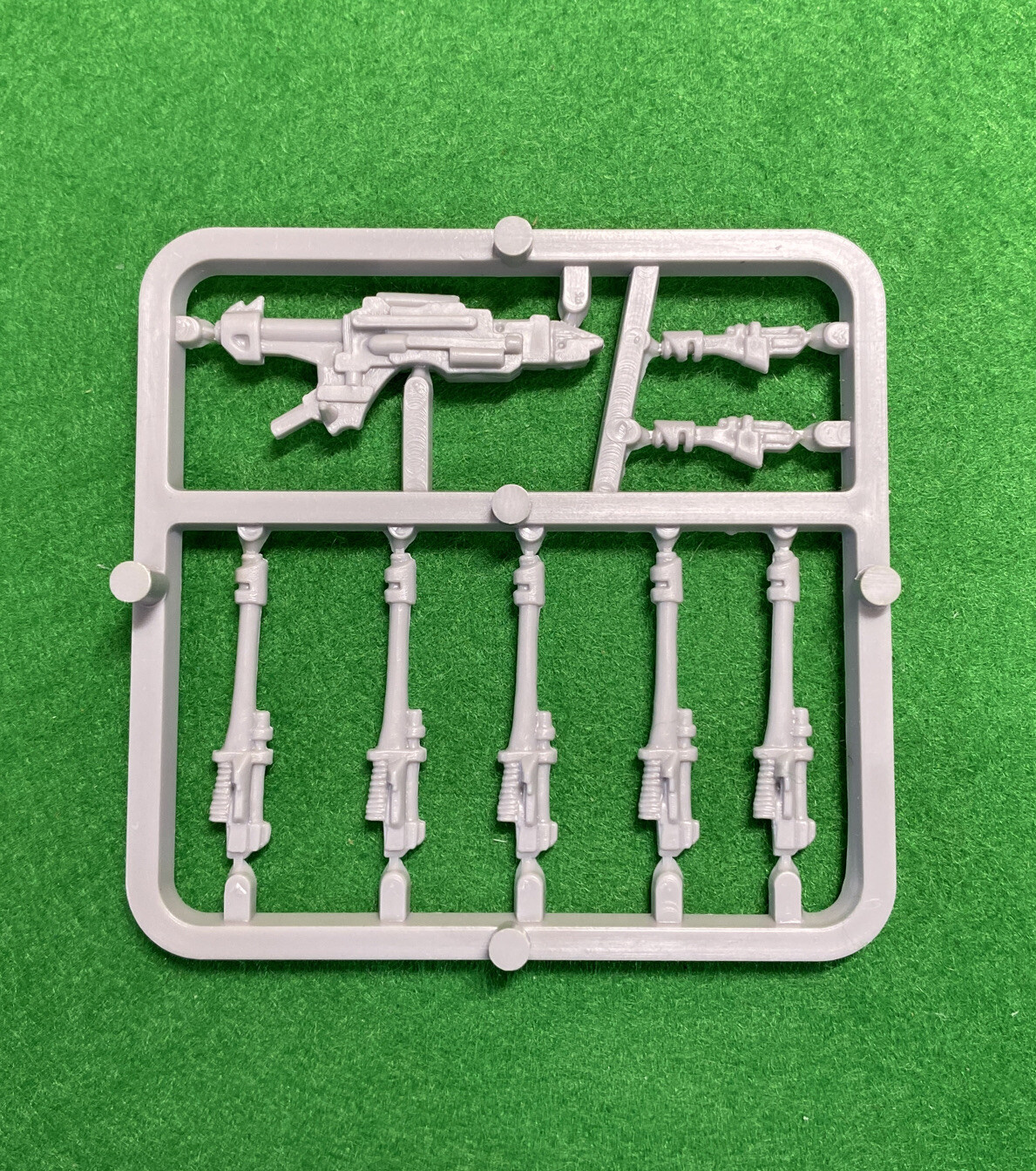 GAMES WORKSHOP IMPERIAL GUARD WEAPONS SPRUE SQUAT LAS GUNS ROGUE TRADER ...