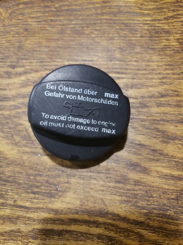 00-07 Mercedes Benz C-Class Oil Engine Filler Housing Cap 1110180302 | eBay