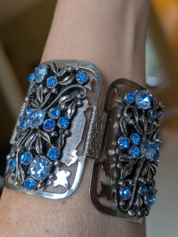 Magnificent SPARKLING BLUE Vintage Rhinestone Floral Panel Bracelet ...