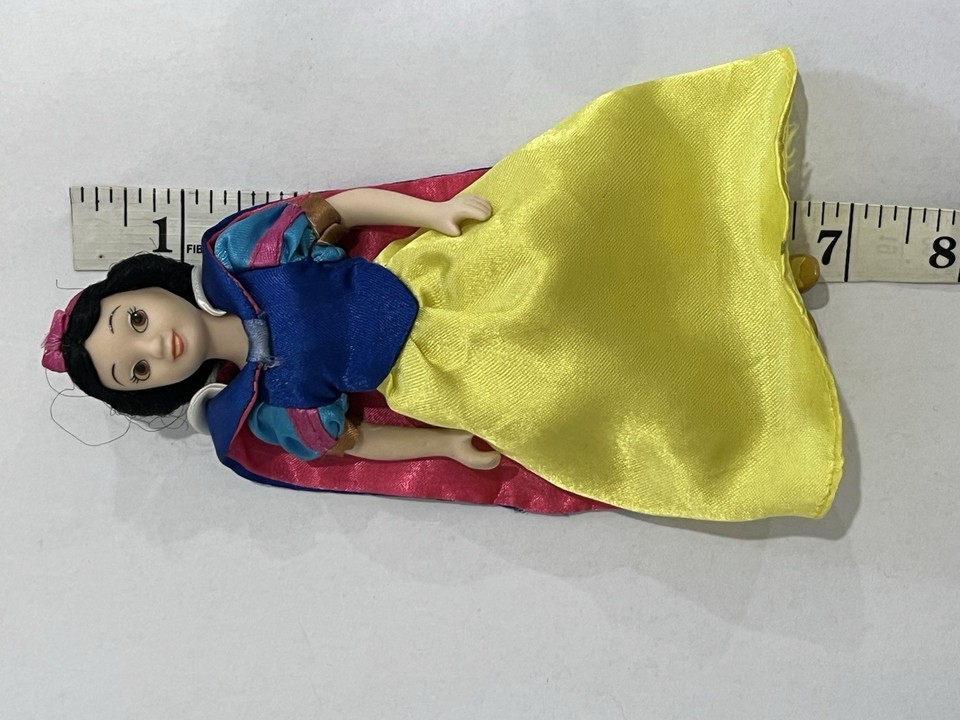 Disney’s Snow White Porcelain Doll Figure by De’Agostini 2004 | eBay ...