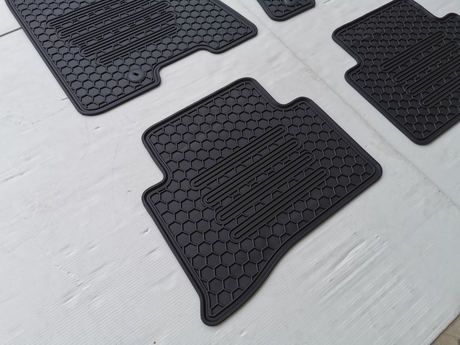 Rugged Rubber Floor Mat Tailored for Kia Sportage QL 2015-21 Odoules ...