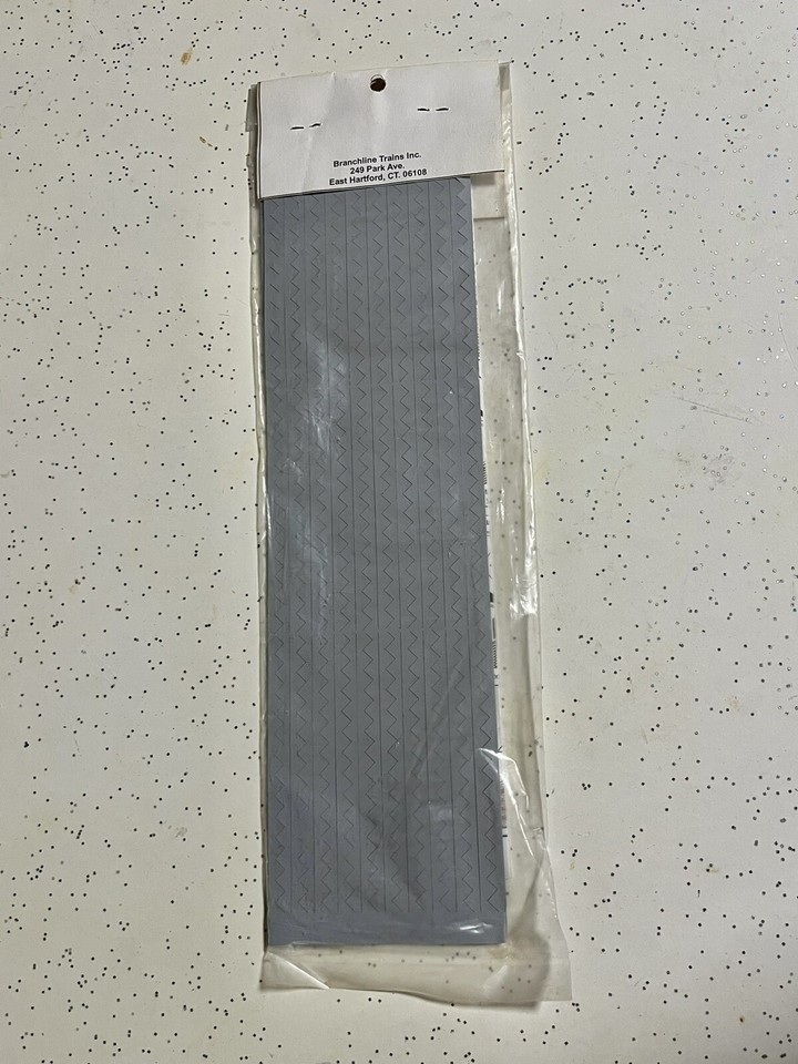 Branchline Trains Diamond Style Roofing Shingles, HO Scale, Unopened ...