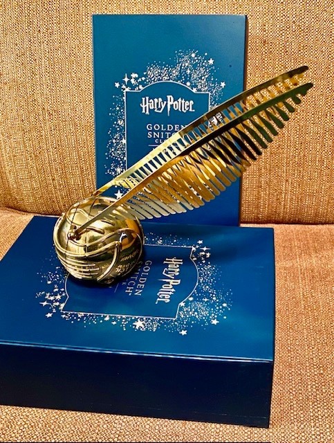 Pottery Barn Harry Potter Collectible Golden Snitch Clock - Pristine ...