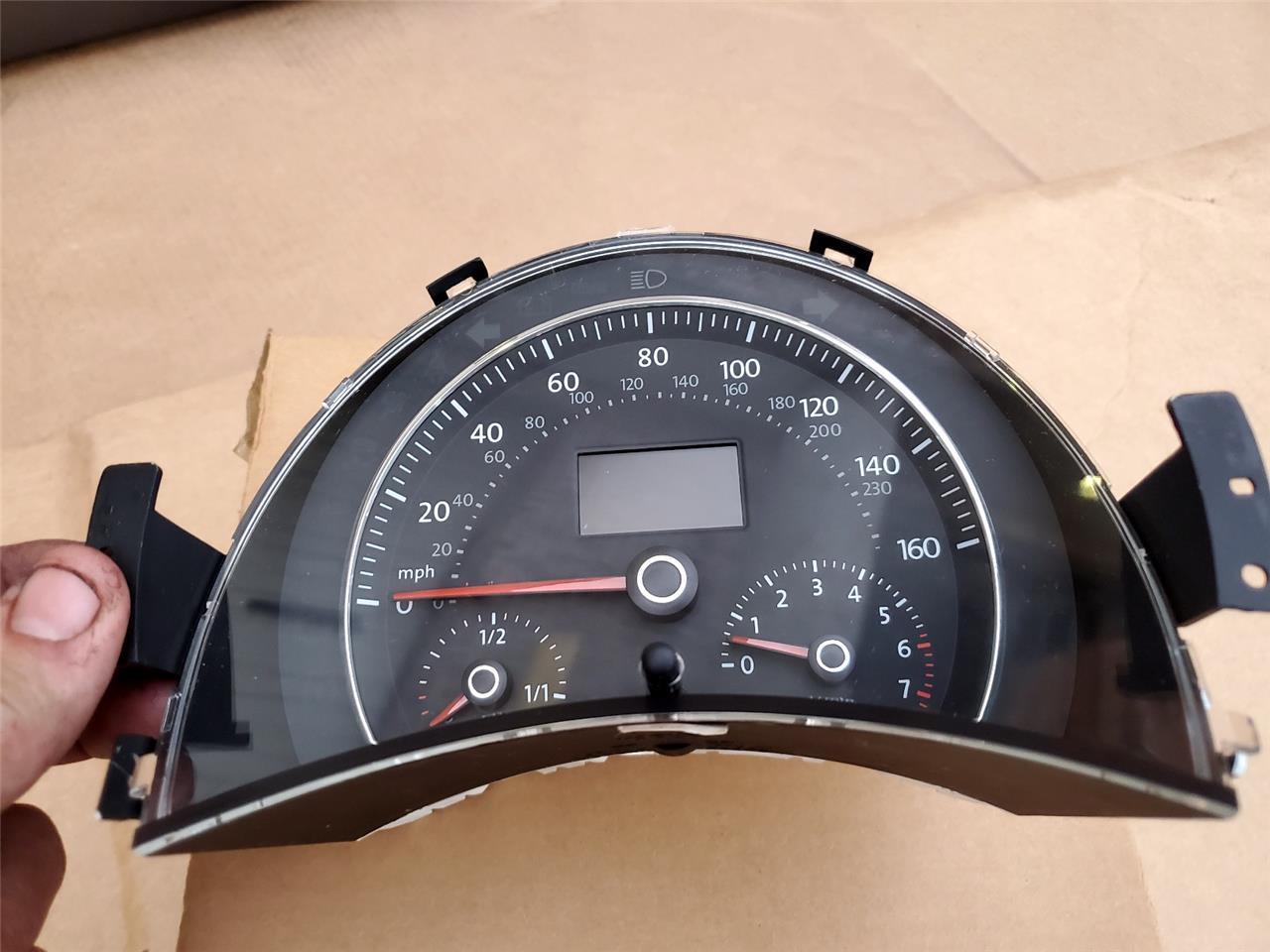OEM 06-07 Automatic Volkswagen Beetle Bug Gauges Instrument Cluster ...
