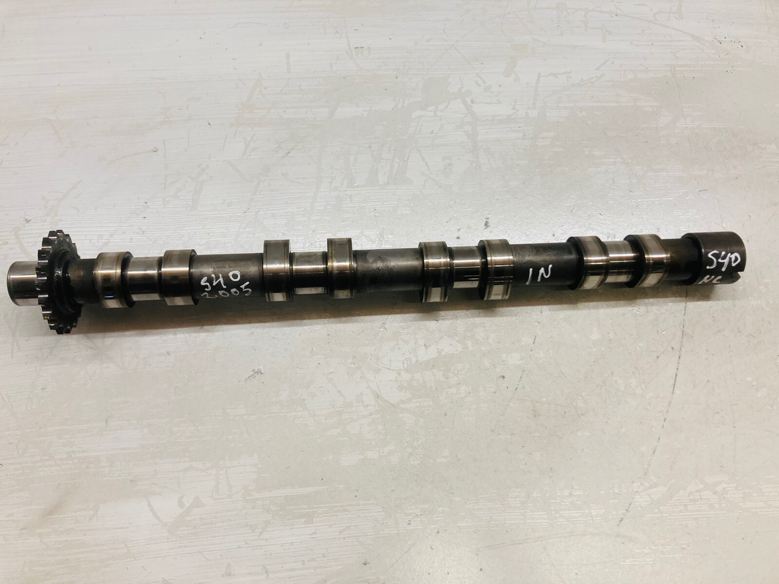 INTAKE CAMSHAFT VOLVO S40 V50 FORD FOCUS GALAXY 2.0 Diesel D4204T ...