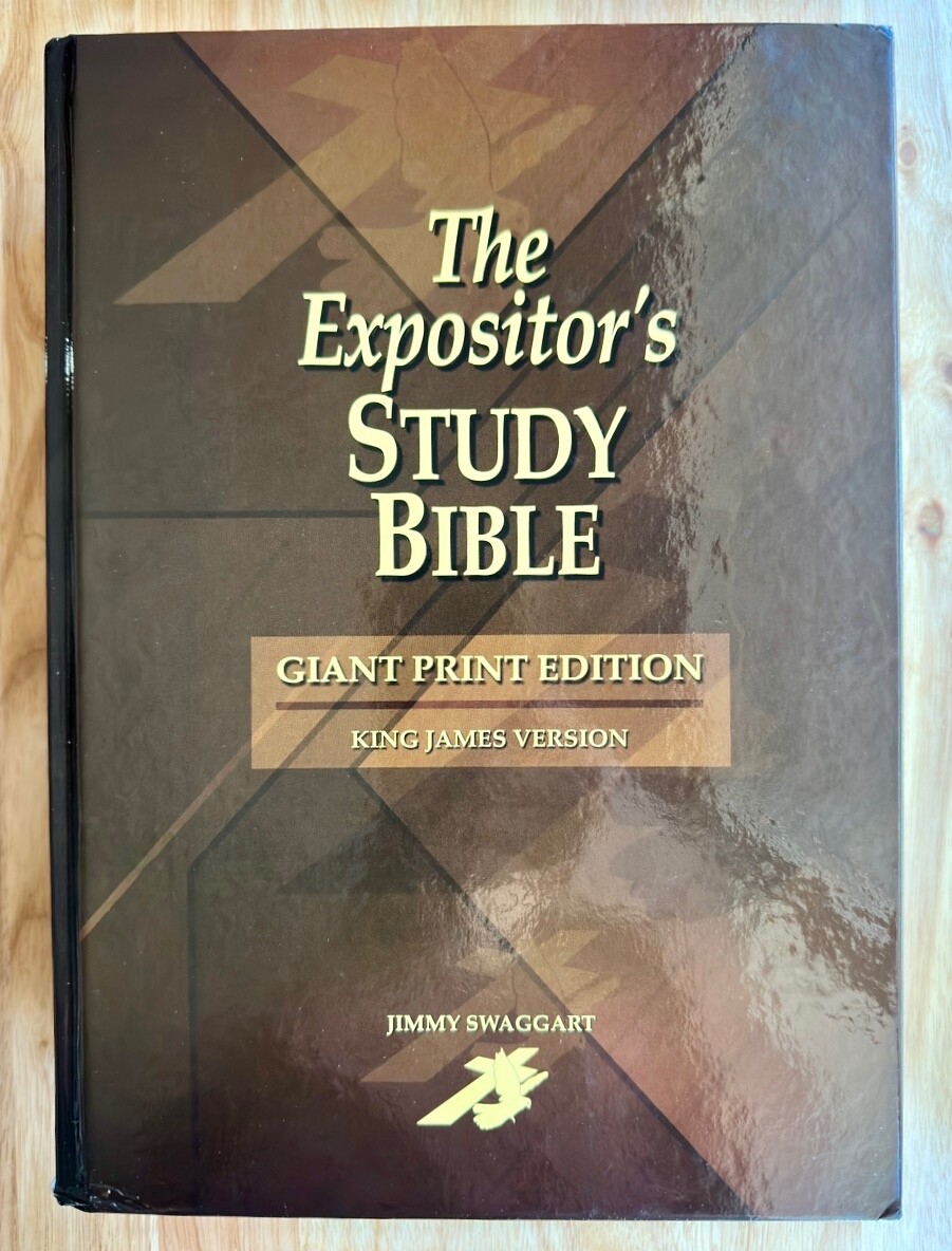 Expositor's Study Bible : Giant Print Edition by Jimmy Swaggart (Book ...