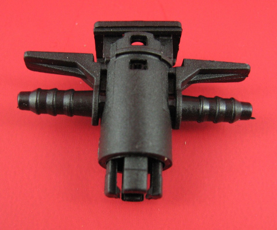 6.7L Ford Powerstroke Fuel Injector Return Fitting fits injectors 2 and ...