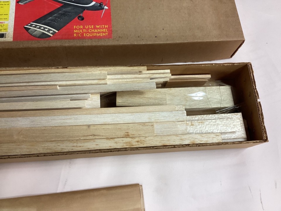 Vintage DeBolt Model Live Wire Pursuit Airplane Kit R/C Airplane ...