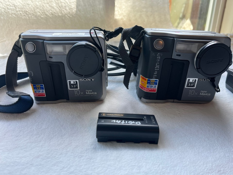 2 Sony Mavica Digital Camera MVC-FD7 10x Zoom – Both Work! Battery W ...