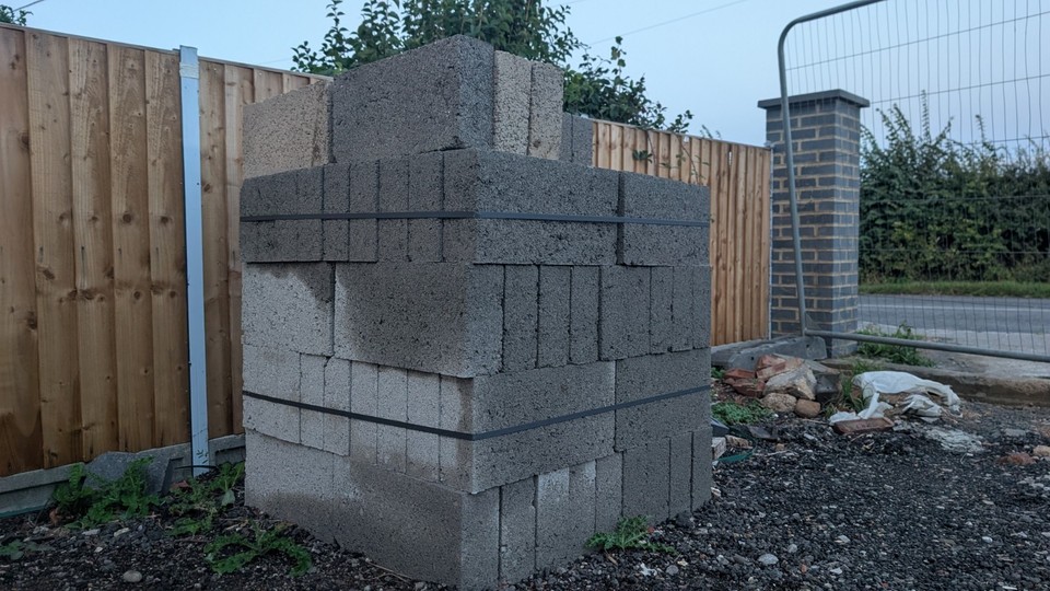 Concrete Blocks 100mm 7N 440X215X100MM 72 Pack | eBay UK
