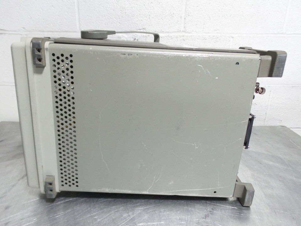 HP 8563A Spectrum Analyzer 9 kHz-26.5 GHz Opt H36 for Parts or Repair ...