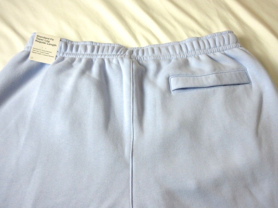 Nike Sportswear Men's Tapered Leg Fleece Lined Jogger pants Light ...