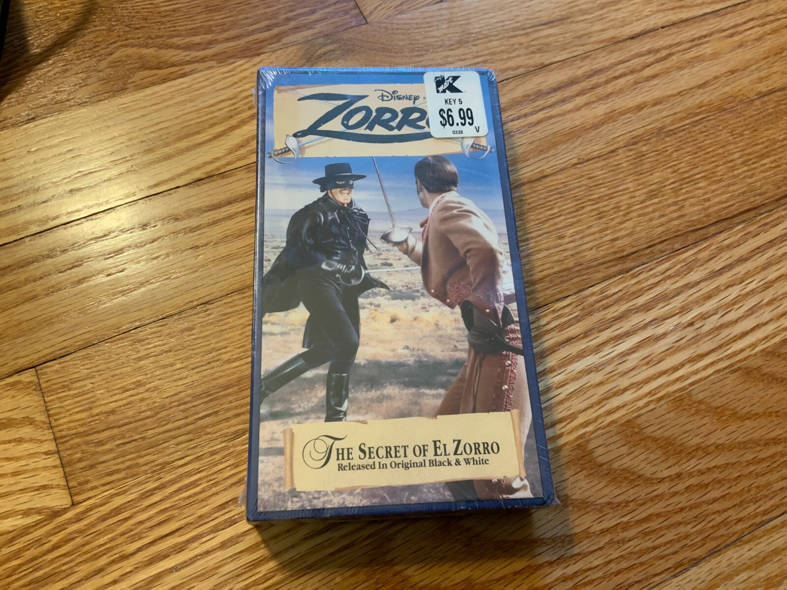 NEW sealed THE SECRET OF EL ZORRO (VHS) GUY WILLIAMS volume 1 Disney