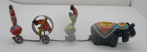 WORKING Vintage Tin Key Windup Circus Elephant Train Pulling 3 Circus ...