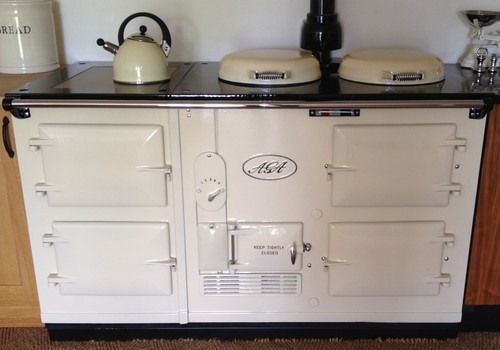 AGA COOKER 4 OVEN TRADITIONAL ELECTRIKIT MODEL IN CREAM, LOW RUNNING ...