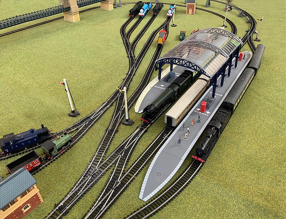 HORNBY Train Set HL3 With Suspension Bridge - Track Only | eBay UK