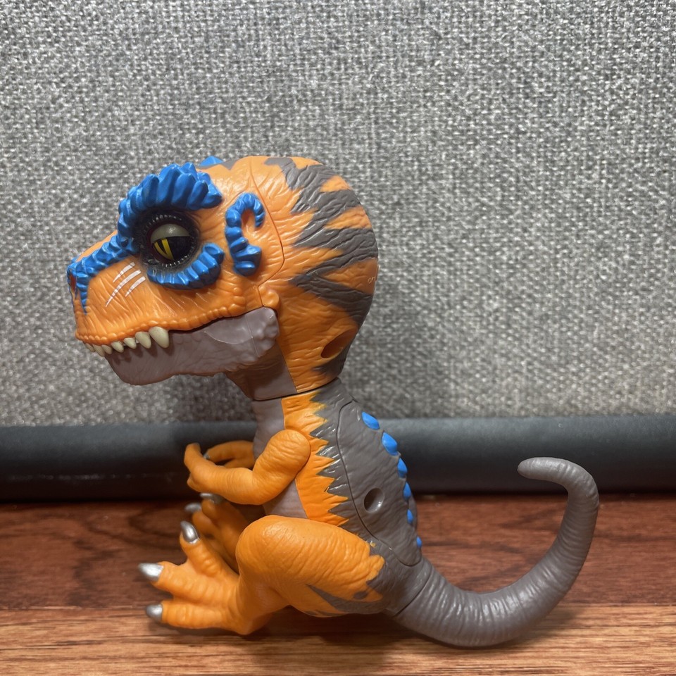 WowWee Scratch Untamed Fingerlings T-Rex Dinosaur Figure Loose Tested ...