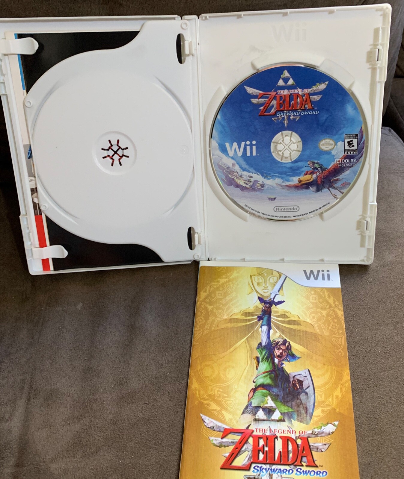 Legend of Zelda: Skyward Sword, Twilight Princess & Wii Remote ...