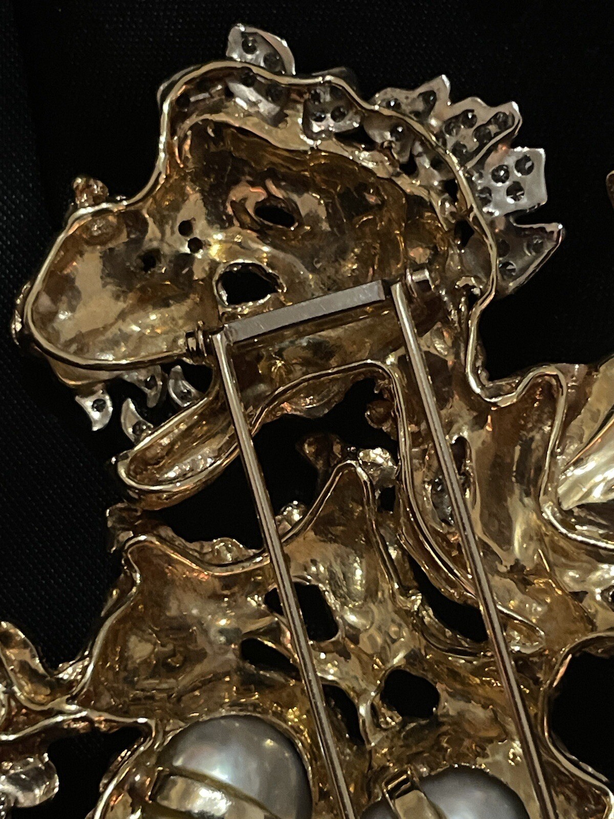 RARE VINTAGE 18kt GOLD & DIAMOND “ DRAGON “ BROOCH - Gem