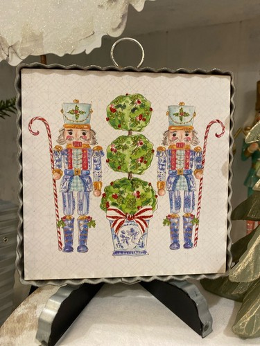 Nutcrackers In Blue & White The Round Top Collection Galvanized Frame ...