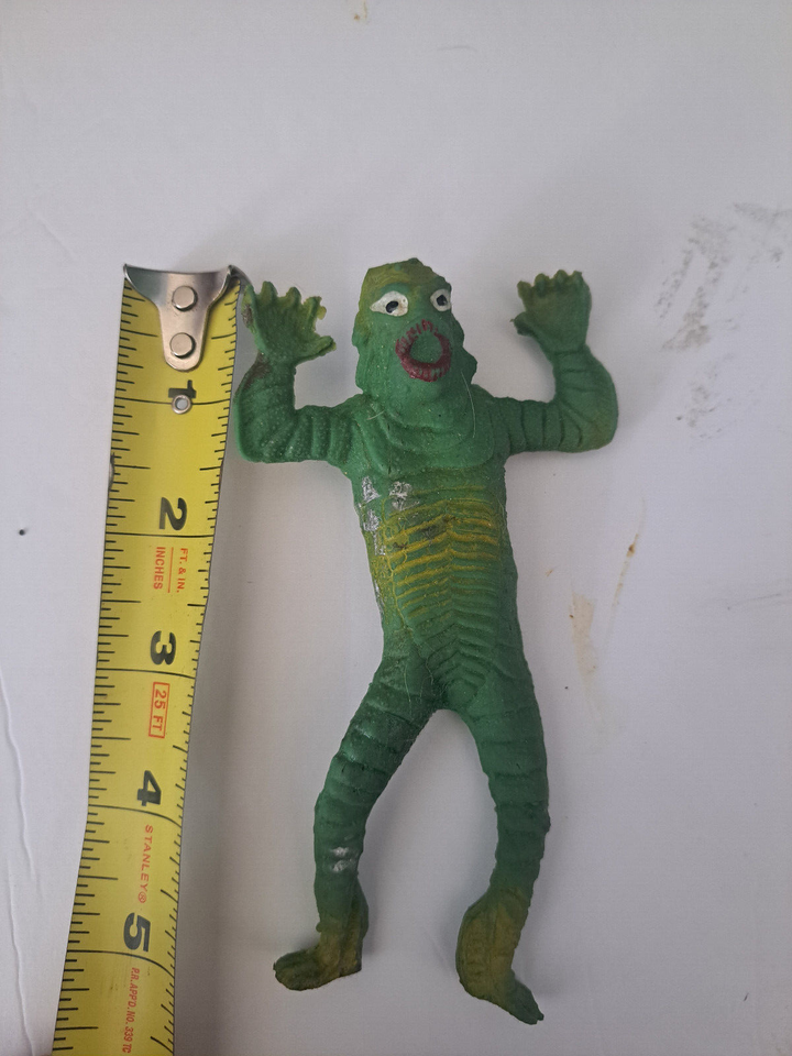 1973 AZRAK-HAMWAY INC (AHI) Creature From The Black Lagoon rubber ...